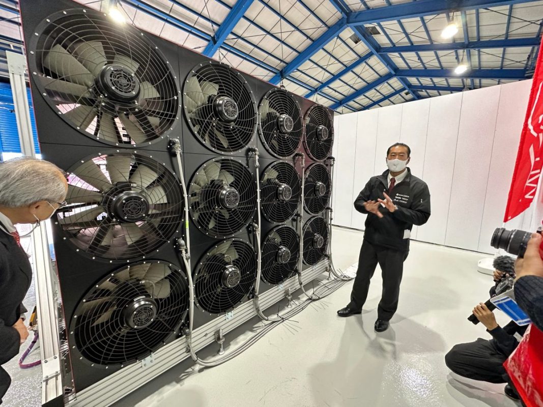 自転車走行時の空気抵抗を低減！ 一般ユーザーが利用可能な「風洞試験センター」開設 | Bicycle Club